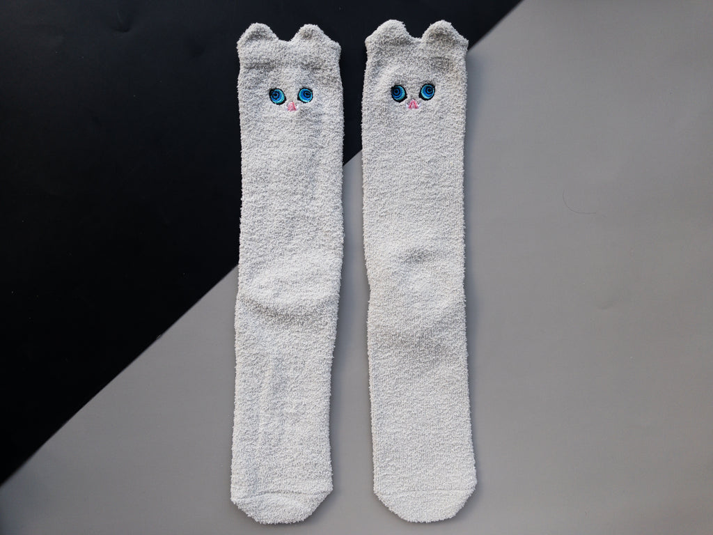 Boar Fuzzy Slouch Socks – KoKoSeoul