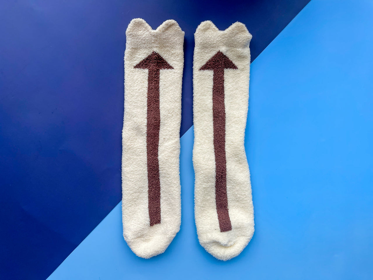 Bison Fuzzy Slouch Socks – KoKoSeoul